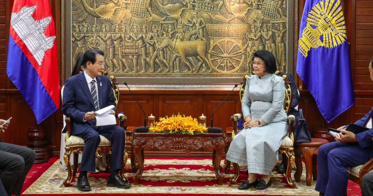 La 2e vice-présidente de l'AN cambodgienne reçoit le président du ...