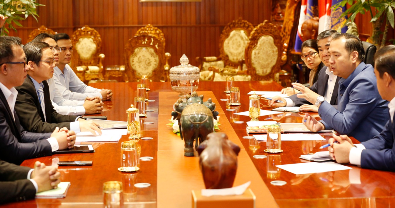Le ministre de l’Information reçoit l'Association cambodgienne des ...
