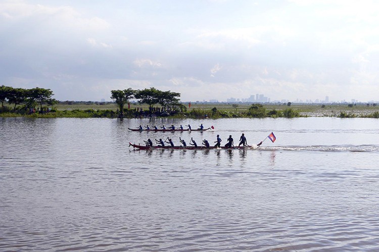 Boat Races at Sky Land 7NG Resort in Kandal Province - ក្រសួងព័ត៌មាន