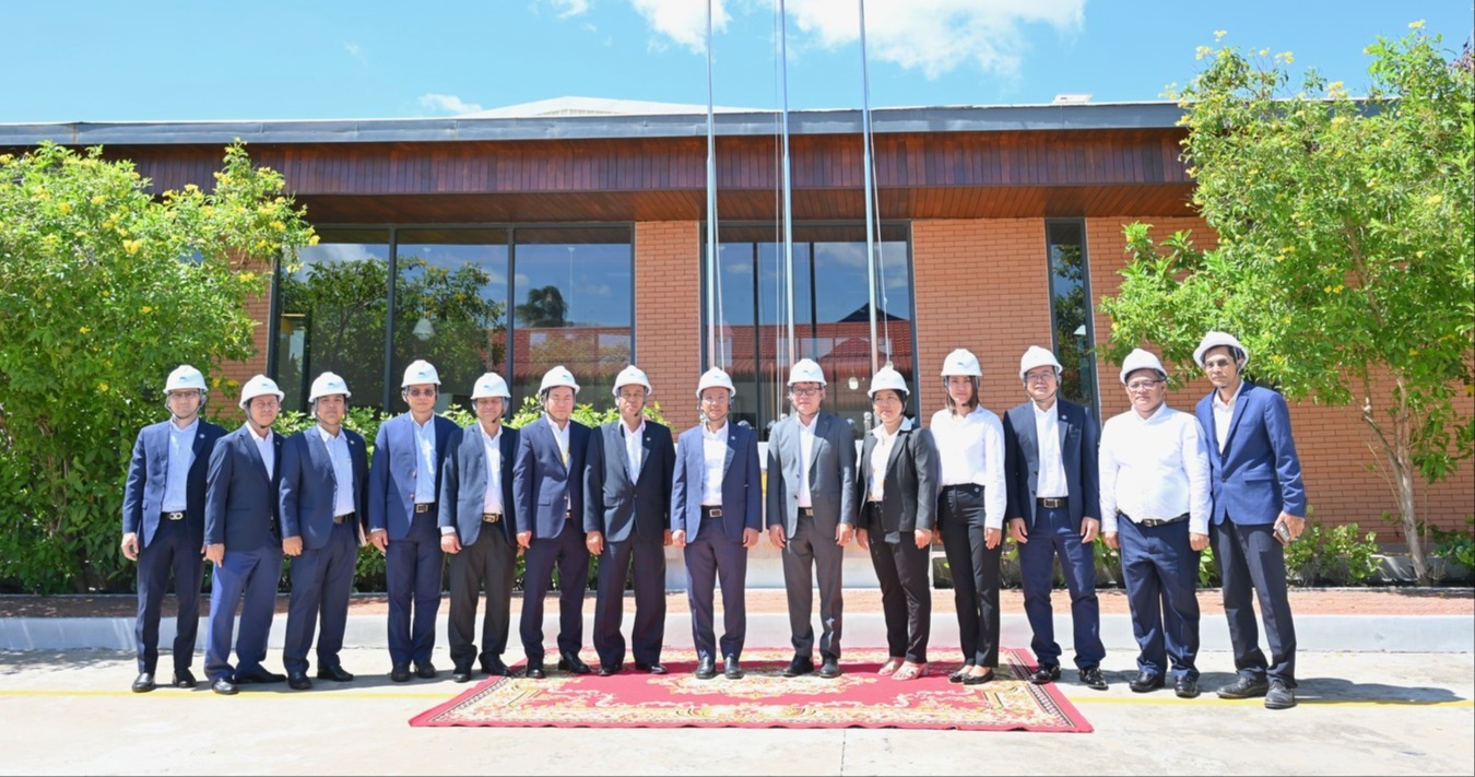 Minister Vanndy Continues to Visit Factories - ក្រសួងព័ត៌មាន