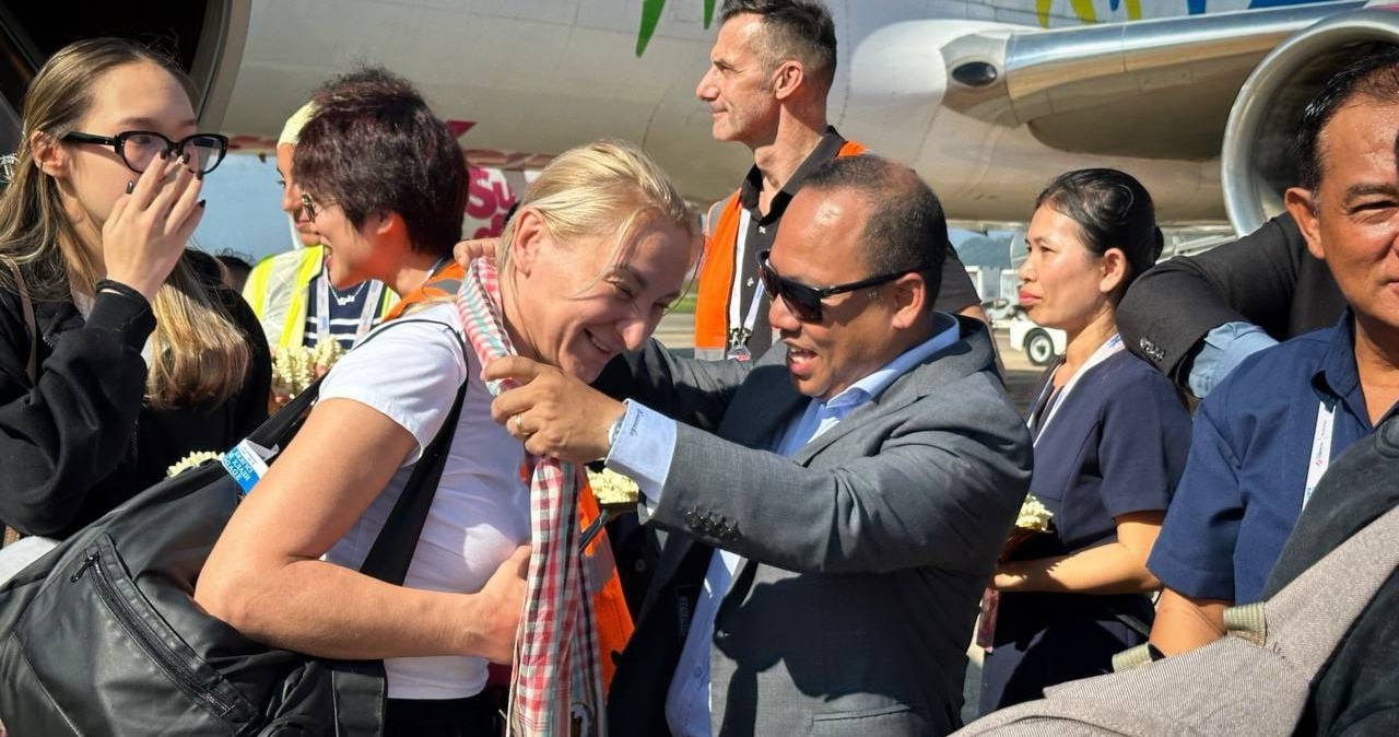 Eastern European Tourists Visit Cambodia’s Coastal Province - ក្រសួងព័ត៌មាន