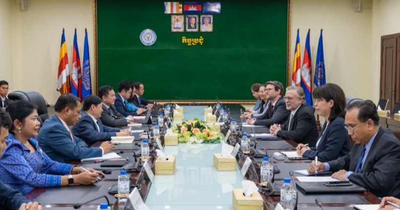 រដ្ឋមន្ត្រីក្រសួងការងារ ទទួលជួបសម្តែងការគួរសម និងពិភាក្សាការងារជាមួយគណៈប្រតិភូ ...