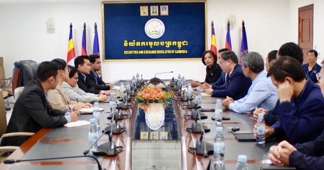 ឯកឧត្តម ស៊ូ សុជាតិ ដឹកនាំសហការីទទួលជួបប្រជុំជាមួយលោក Chen Zong ...