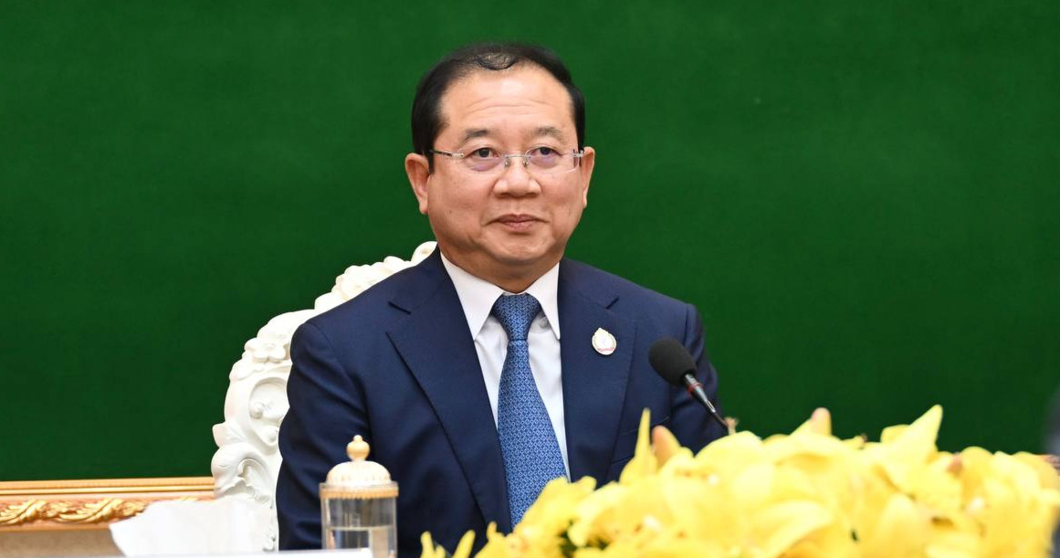 ឯកឧត្តម ឈាង រ៉ា រដ្ឋមន្ត្រីក្រសួងសុខាភិបាល ស្នើលោក Eric Woo ...