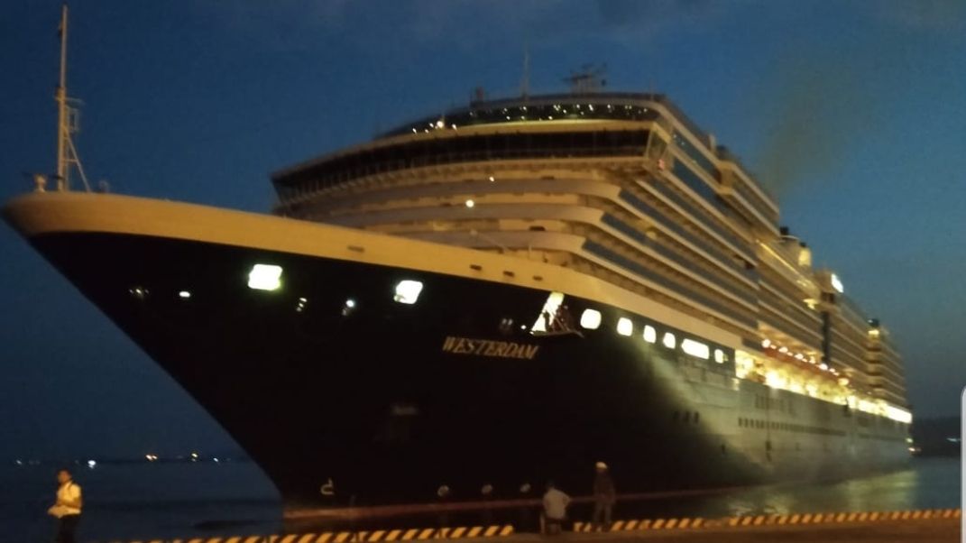 នាវាទេសចរណ៍ WESTERDAM នាំភ្ញៀវទេសចរបរទេសជិត ២.០០០នាក់ ចូលចត ...