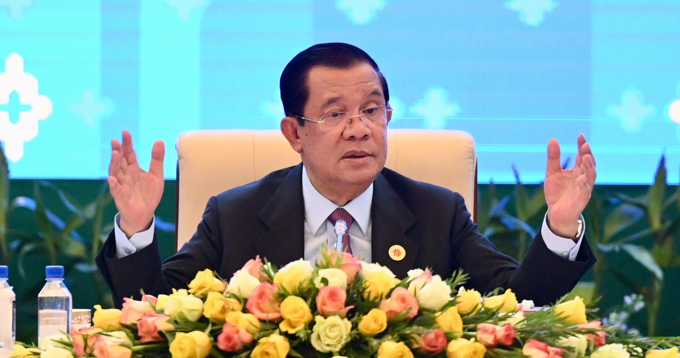 PM Hun Sen Not to Chair ASEAN for Fourth Time - ក្រសួងព័ត៌មាន